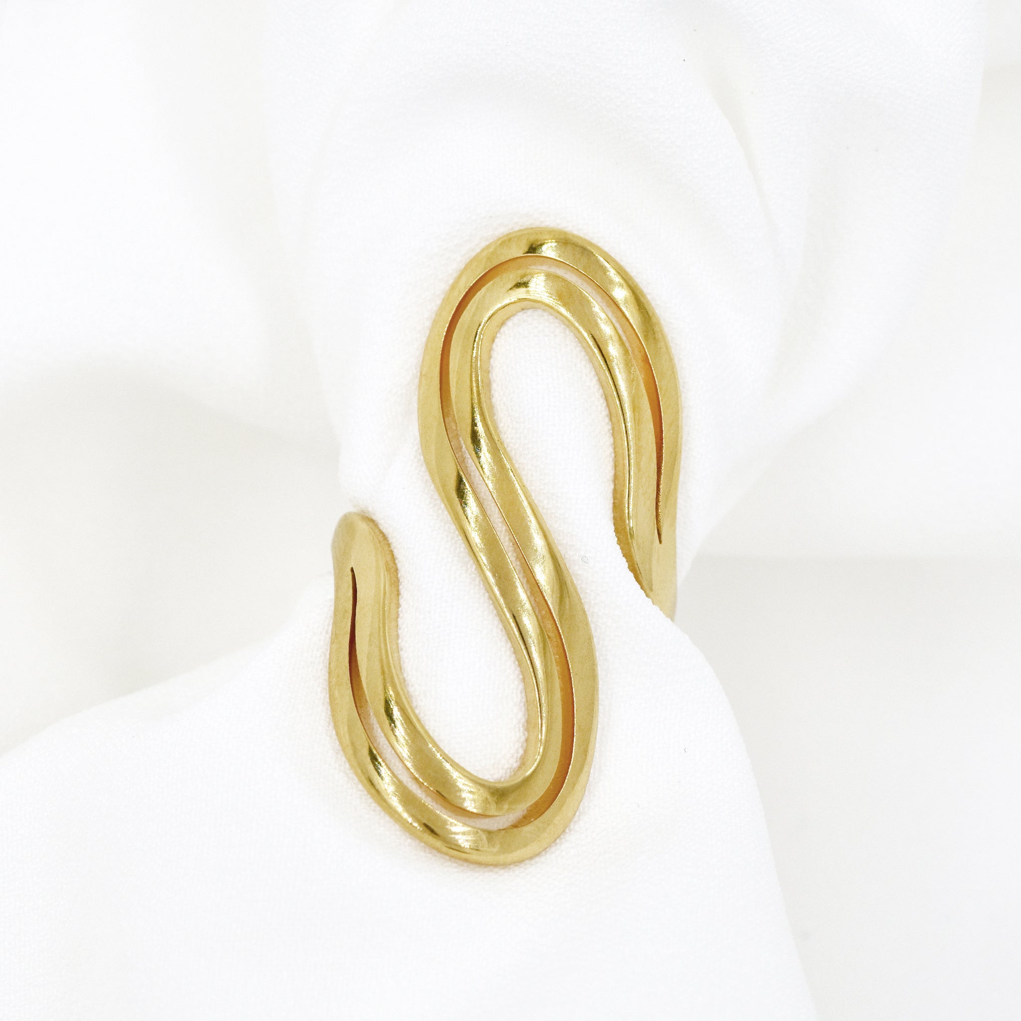 Stainless Steel Bold Swirl Pattern Ring – TrendStudio